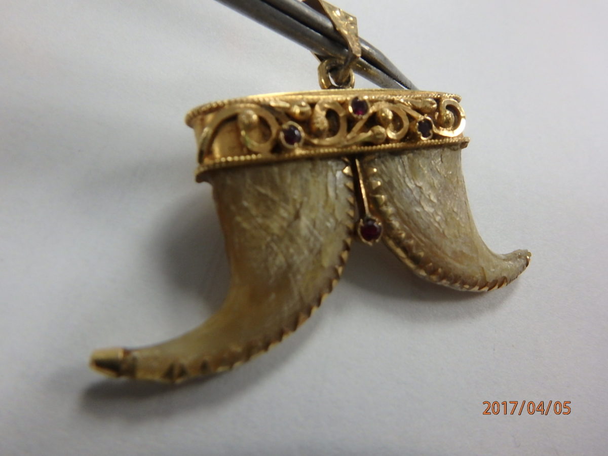 Gold Jewelry – Tiger Claw Pendant - Portland Gold Buyers, LLC